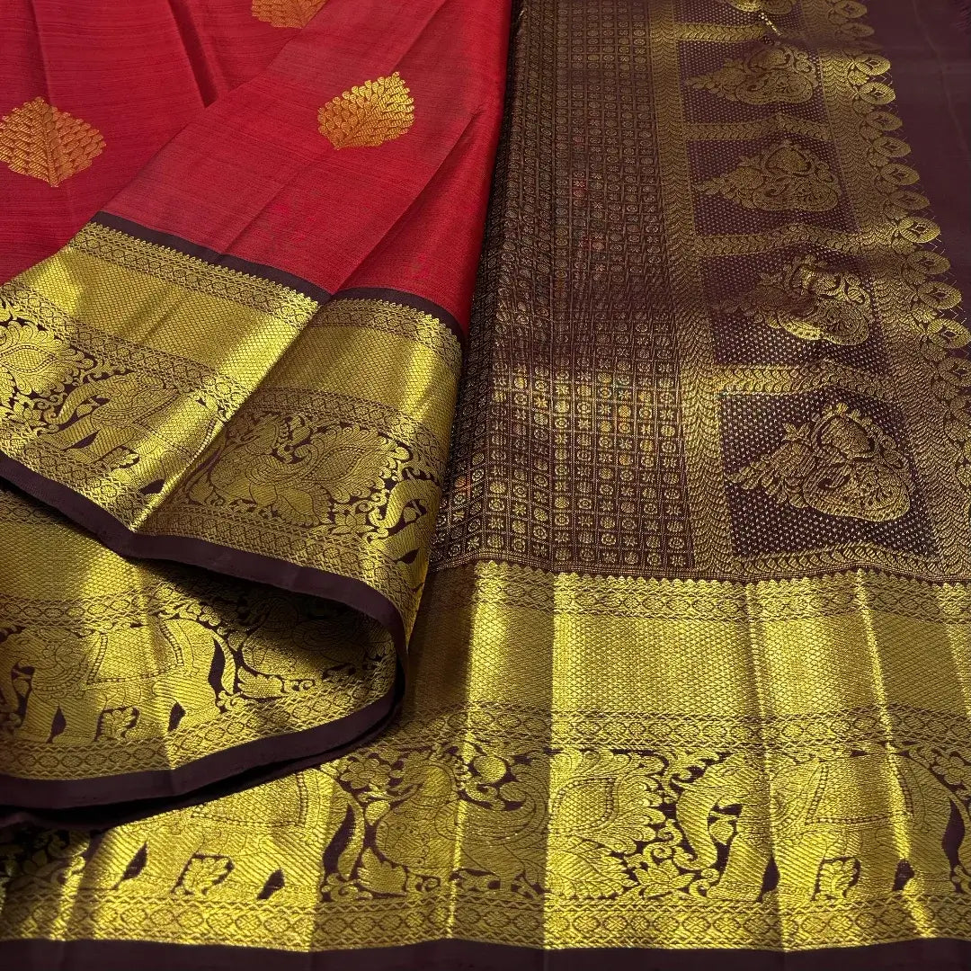 Angelic Red Pure Zari Weaving Banarasi Silk Saree With Capricious Blou ...