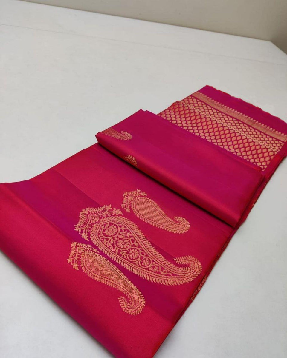 Bucolic Dark Pink Soft Silk Saree With Evanescent Blouse Piece ...