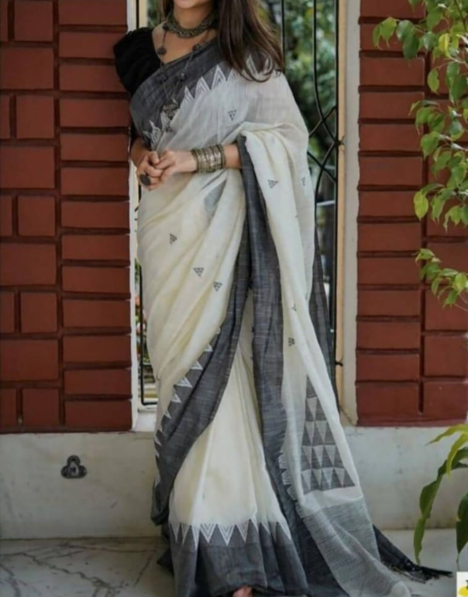 Flaunt Off White Cotton Silk Saree With Blooming Blouse Piece ...