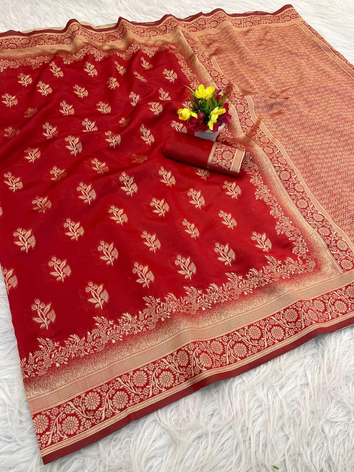 Flamboyant Red Soft Silk Saree With Zephyr Blouse Piece – LajreeDesigner