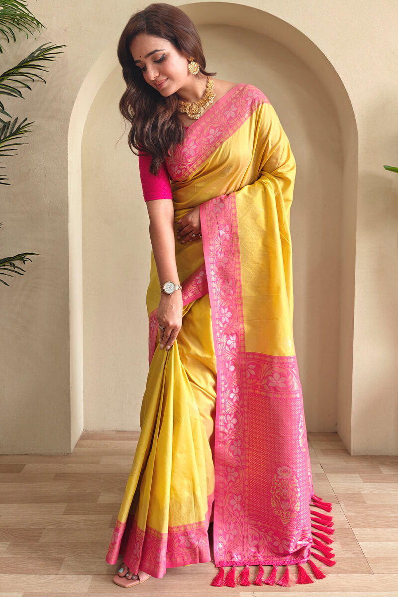 Incomparable Yellow Soft Banarasi Silk Saree With Seraphic Blouse Piec – LajreeDesigner